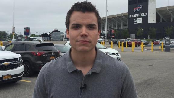 Watkins had injured foot stepped on during practice - ESPN Video