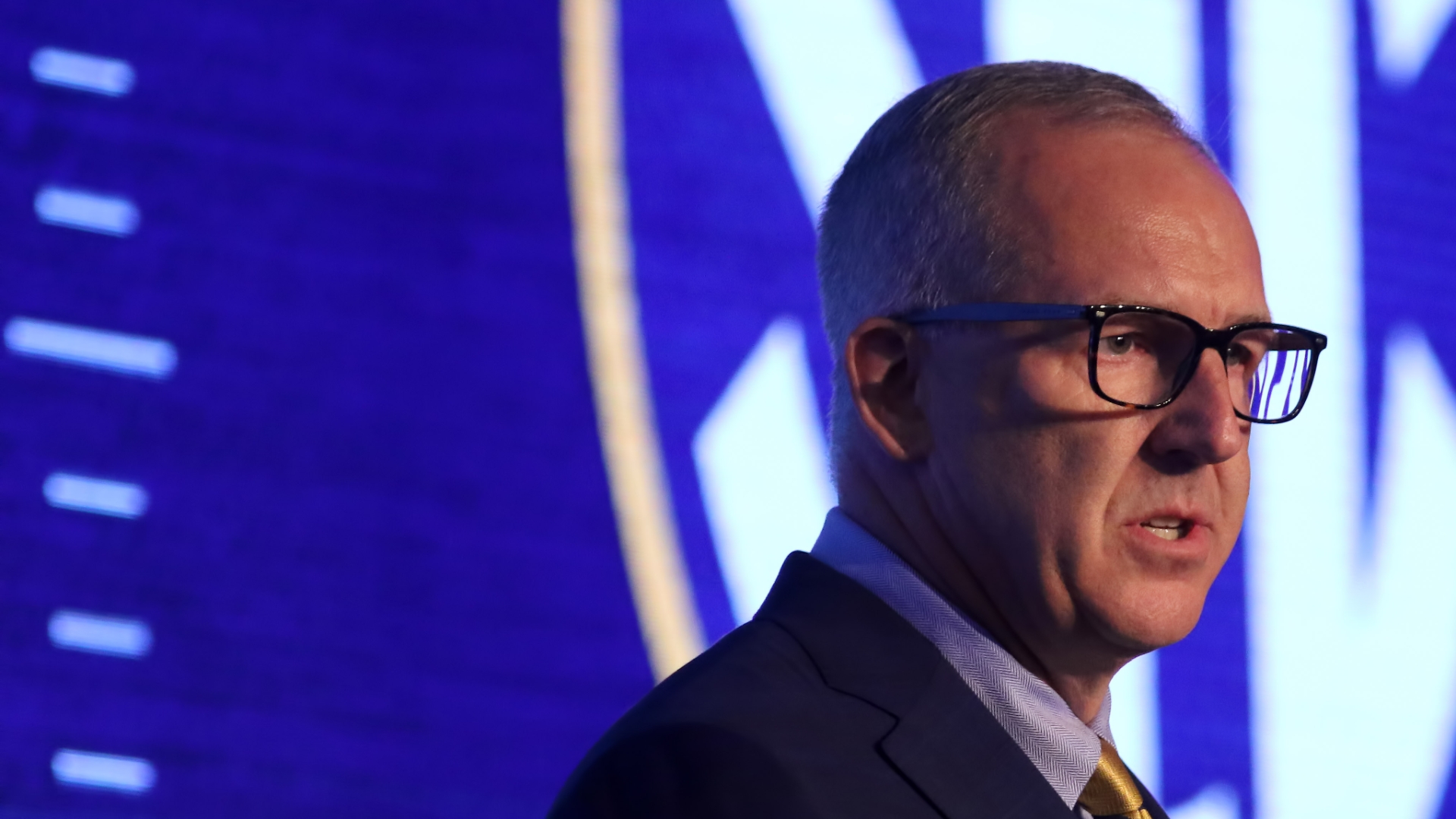 SEC commissioner takes a stand on Mississippi state flag - Stream the ...