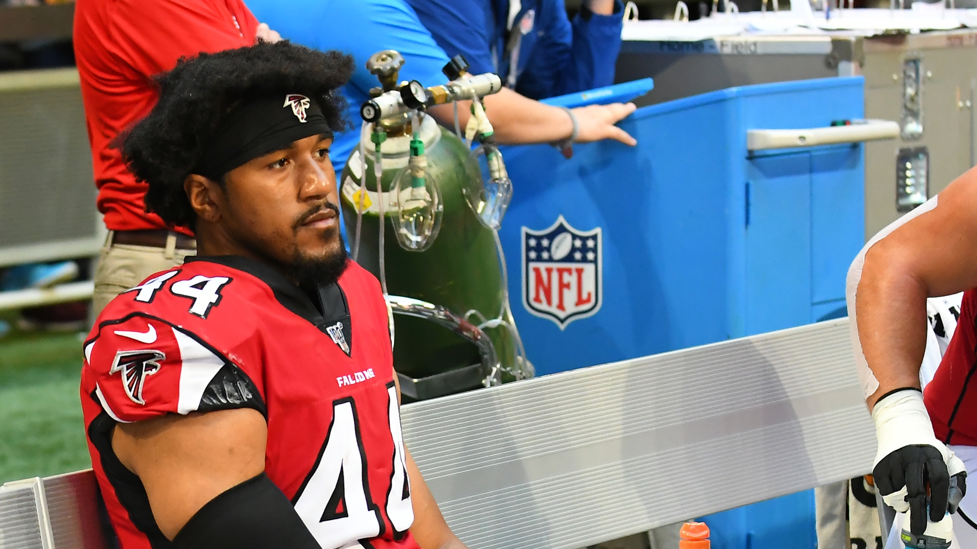 Vic Beasley reports to Titans camp, starts COVID-19 testing | Watch ESPN