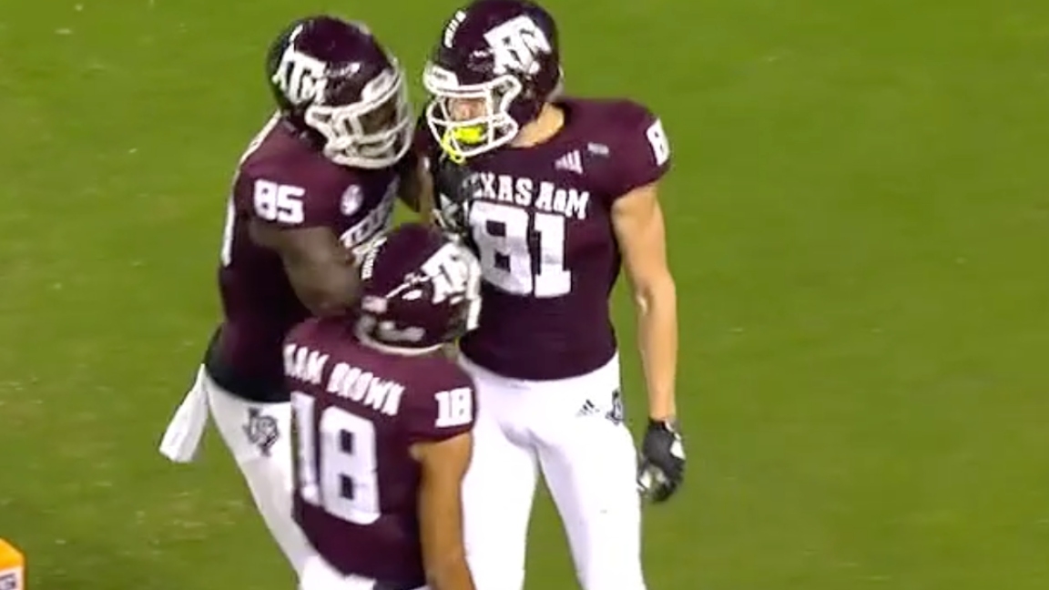 Kellen Mond finds Caleb Chapman for 6 - Stream the Video - Watch ESPN