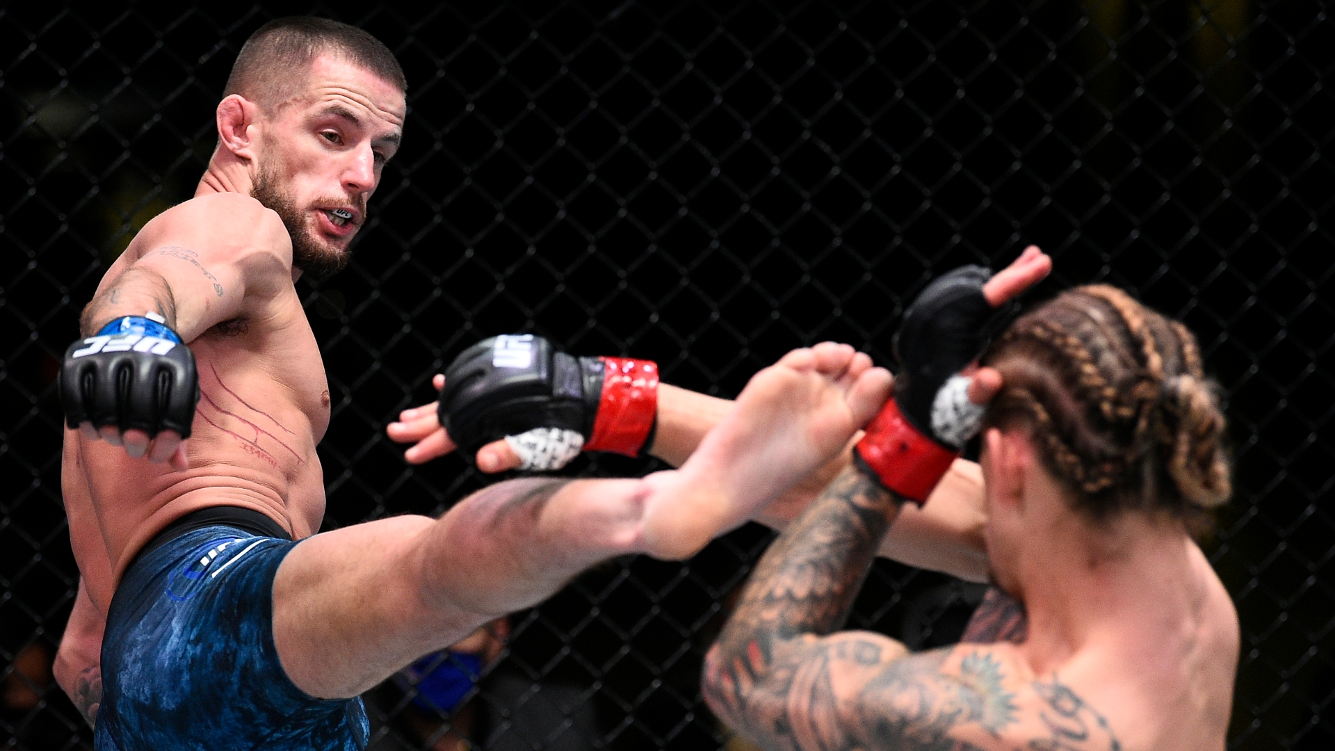 Maness quickly turns knockdown into submission win - Stream the Video ...