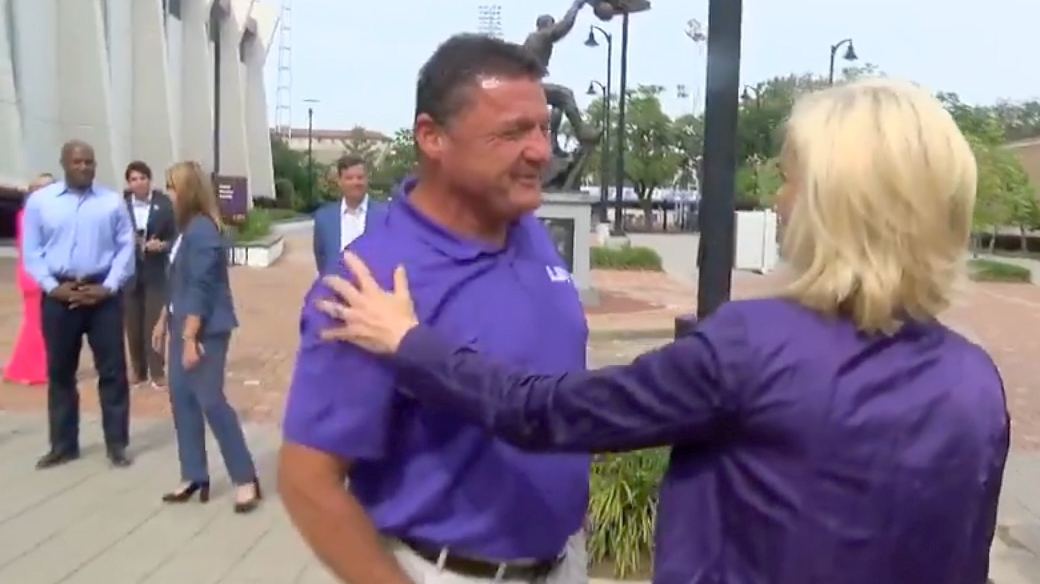 Mulkey breaks out her Coach O impression upon meeting up with the ...