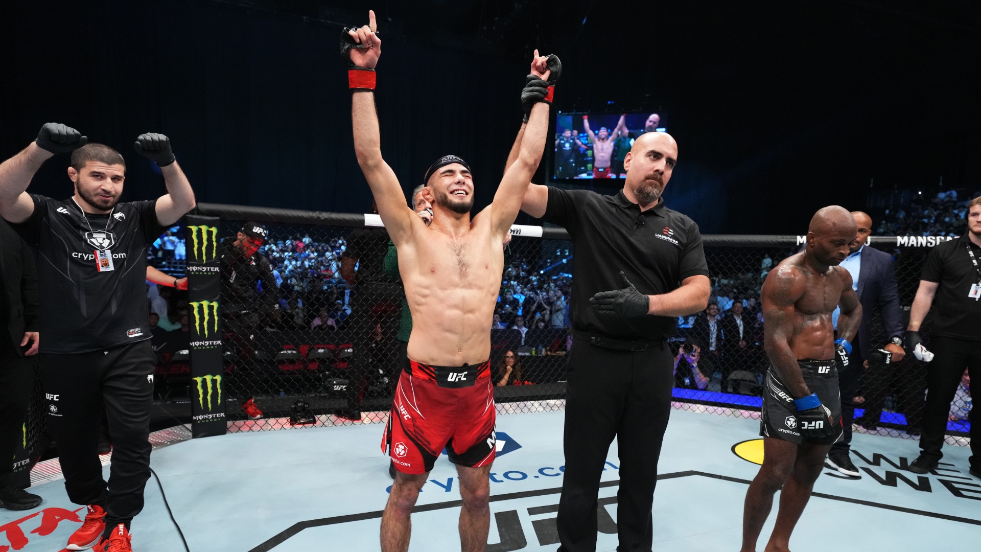 Muhammad Mokaev submits Malcolm Gordon with the armbar - Stream the ...