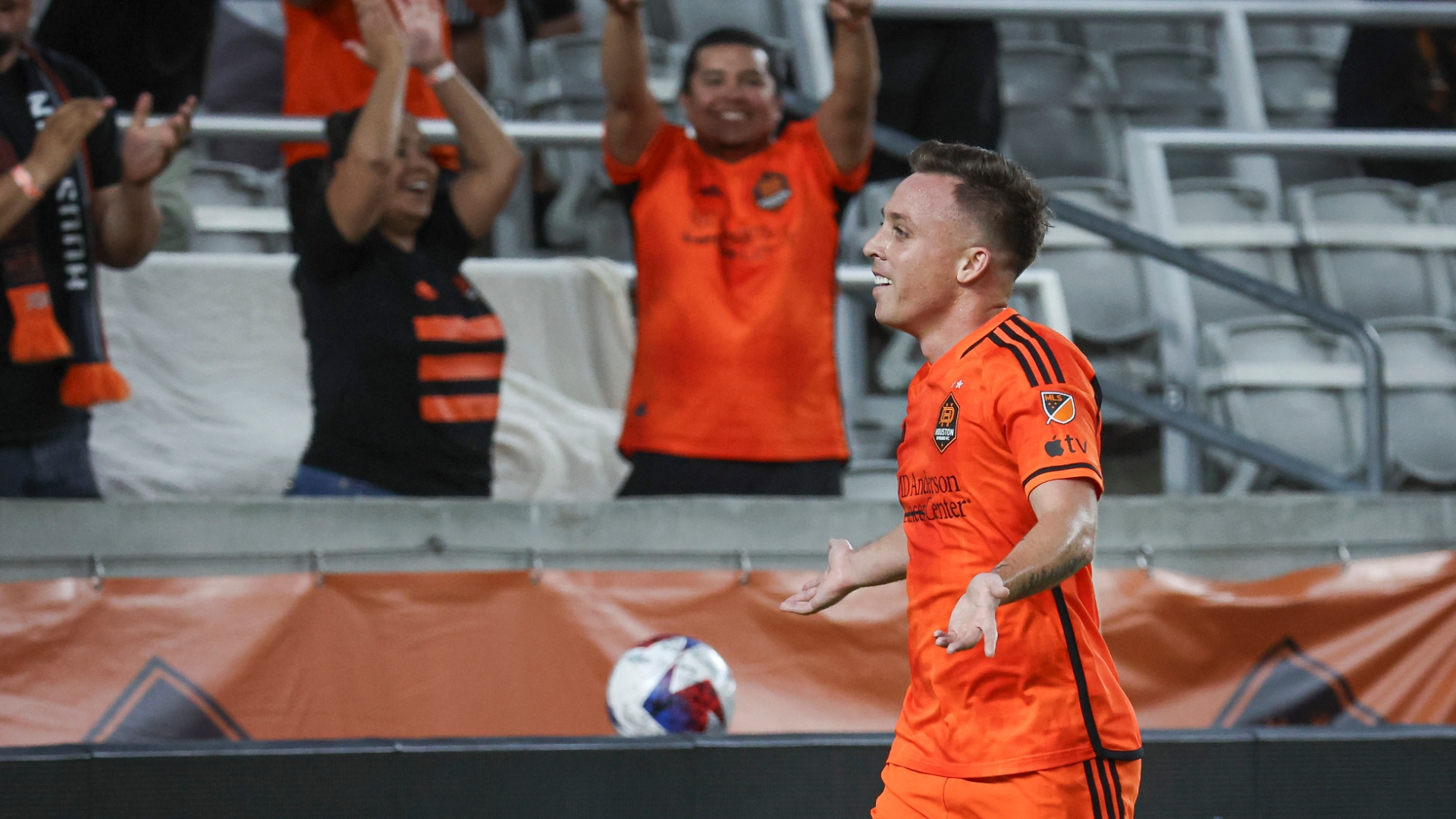 Corey Baird beats keeper to score opening goal for Houston - Stream the ...