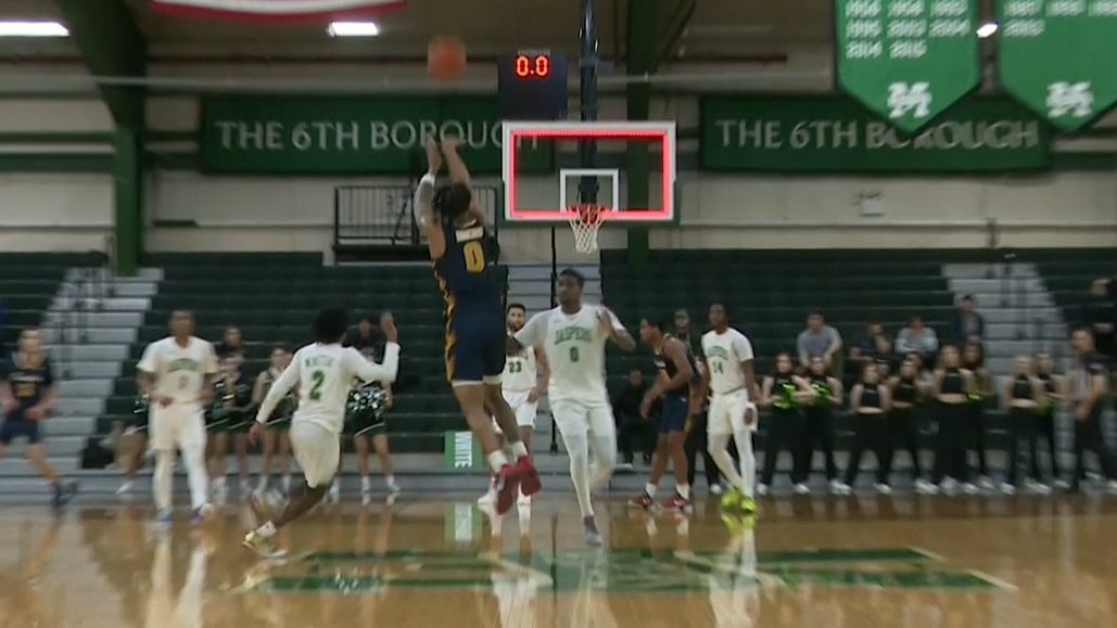 Canisius miraculously wins at the buzzer with a 'heave for the ages ...