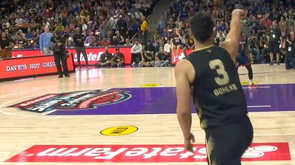 Jack Gohlke and his team sink every shot in Hot Shot Challenge - Stream ...