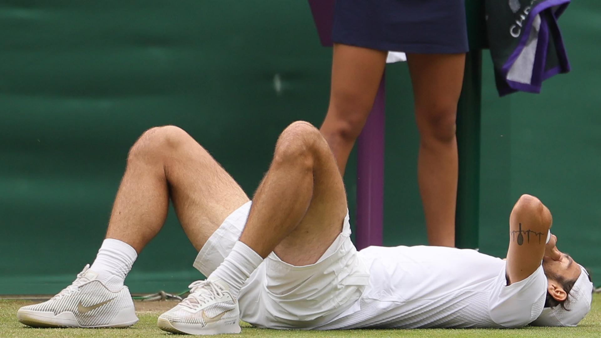 Lorenzo Musetti wins incredible rally to advance to quarters - Stream ...