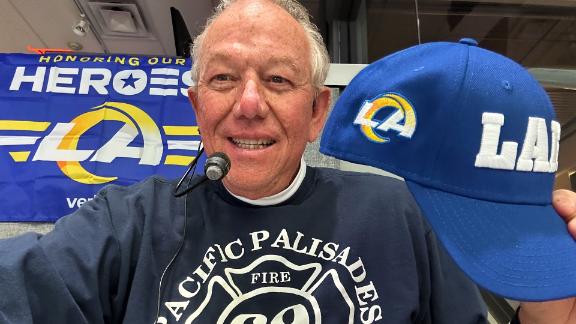 How the Rams' PA announcer is helping bring L.A. back - ESPN Video