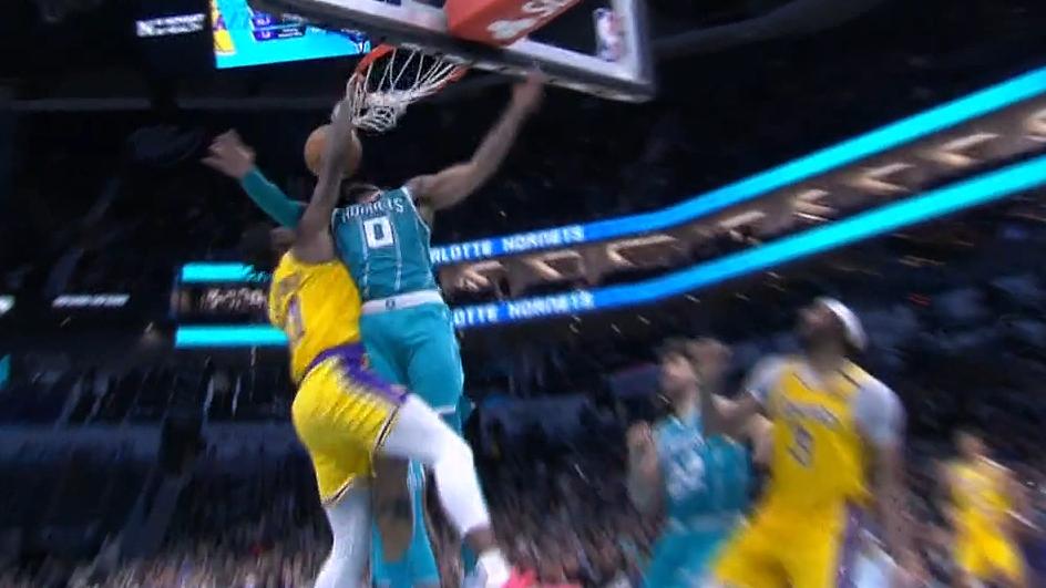 Dorian Finney-Smith dunks all over Miles Bridges - Stream the Video ...