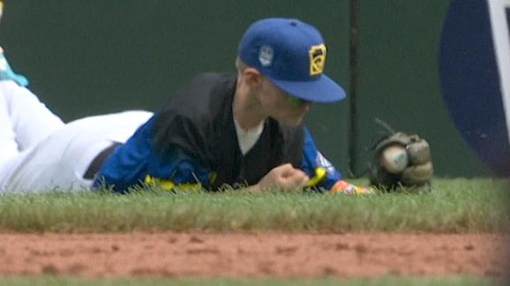 catch baseball with hat