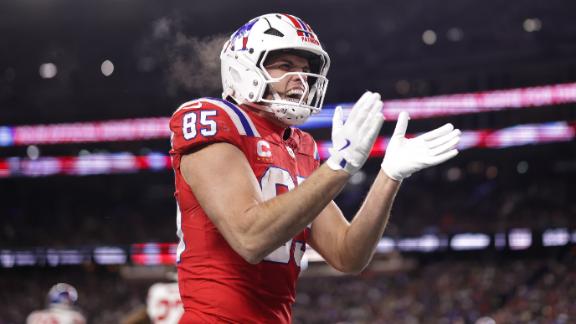 Why Daniel Dopp trusts Hunter Henry in fantasy for Week 15 - ESPN Video