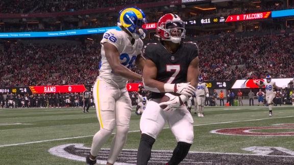 Bijan Robinson brings it down for a Falcons TD - ESPN Video