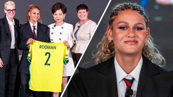 Was Trinity Rodman right to sign a contract extension with the ...