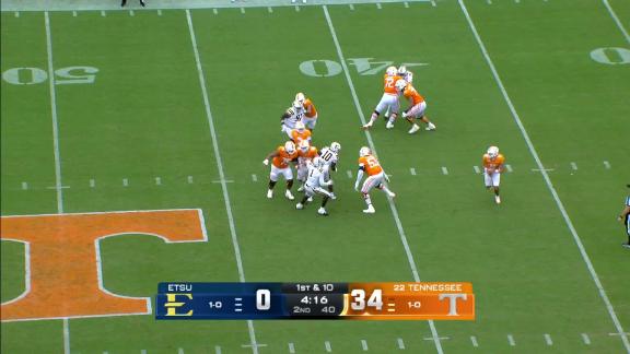 Joey Aguilar connects for 53-yard TD pass - ESPN Video